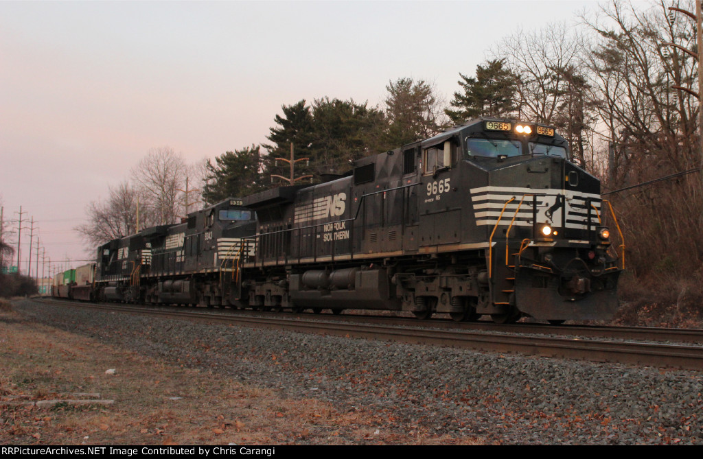 NS 9665 on 20E